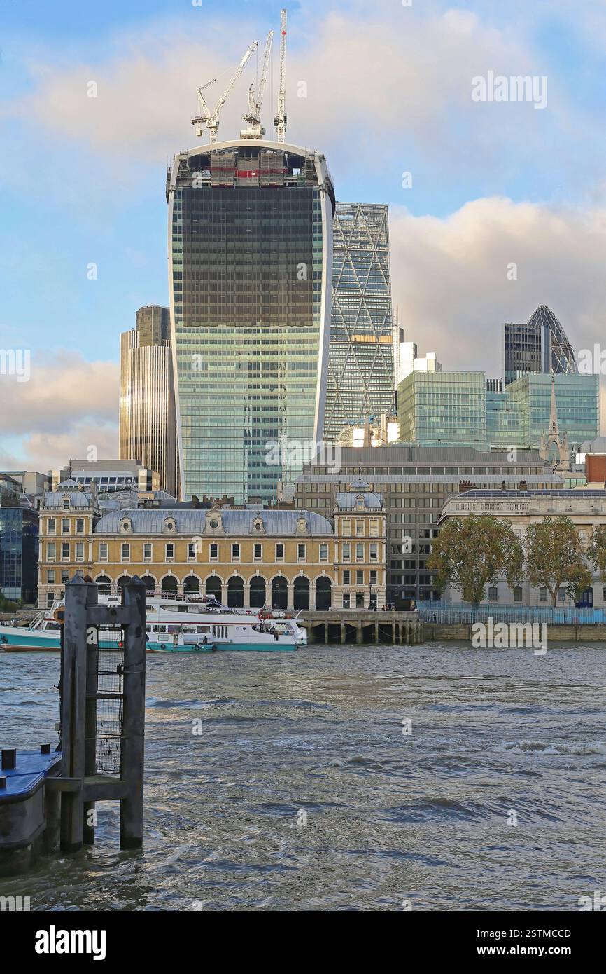 Skyscraper Construction Site Stock Photo - Alamy