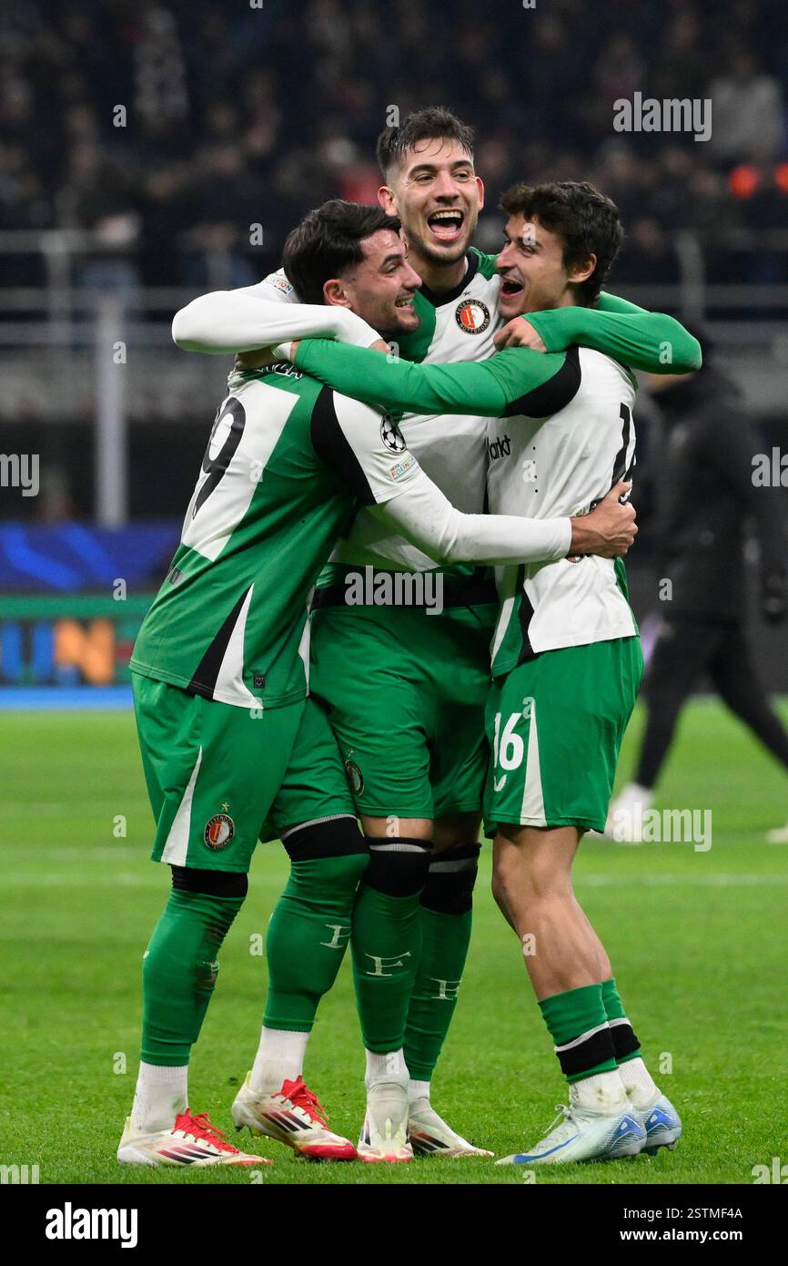 Julian Carranza, Jakub Moder and Hugo Bueno of Feyenoord celebrate at ...