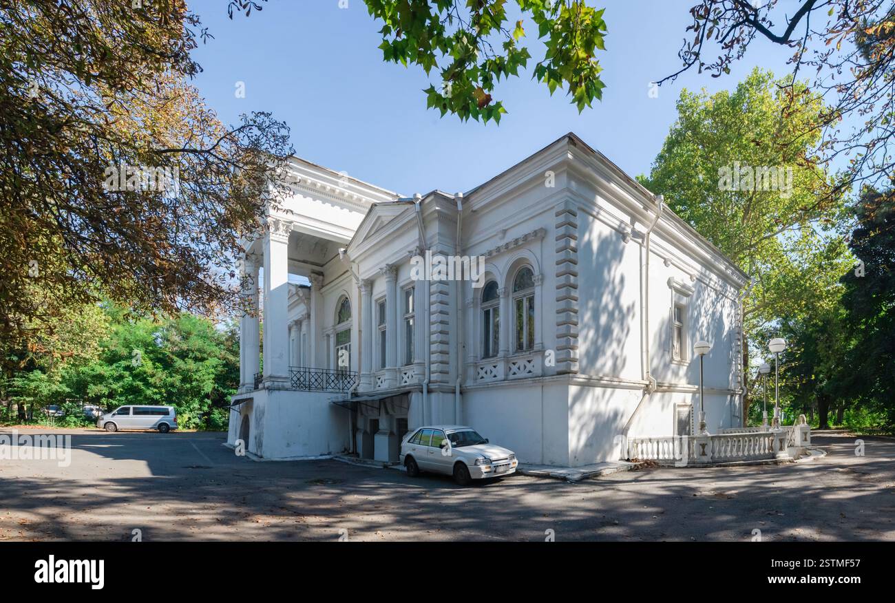 Old abandoned sanatorium Stock Photo - Alamy