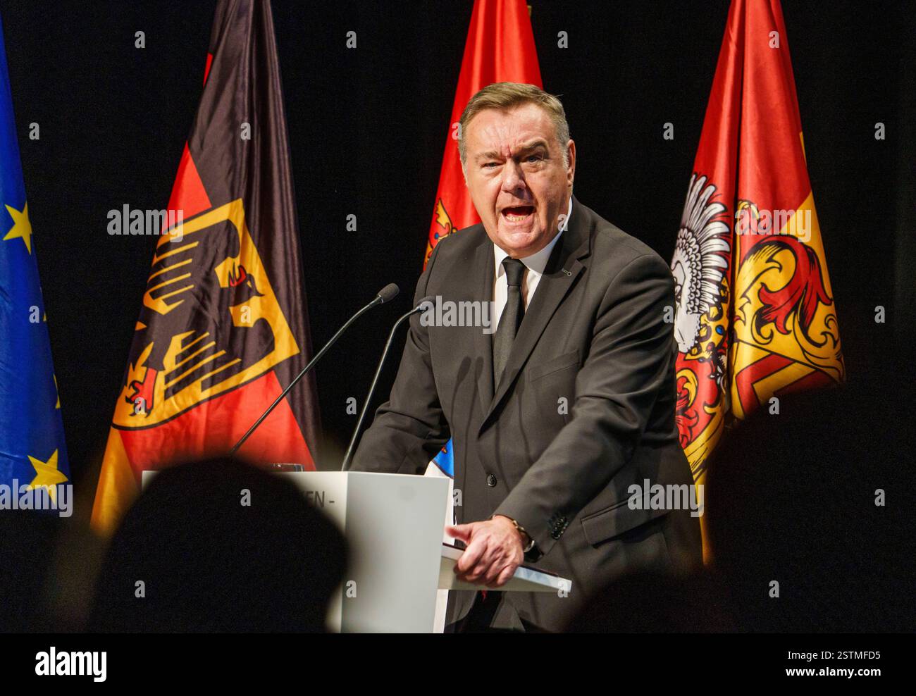Hanau, Germany. 19th Feb, 2025. Claus Kaminsky (SPD), Lord Mayor of ...
