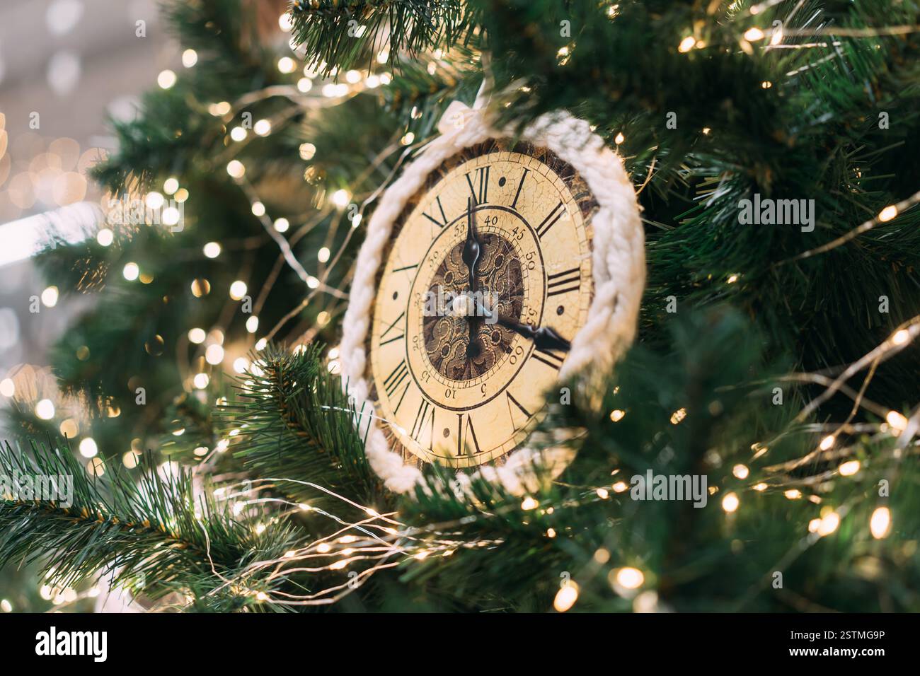 Closeup christmas lights hanging hi-res stock photography and images - Alamy