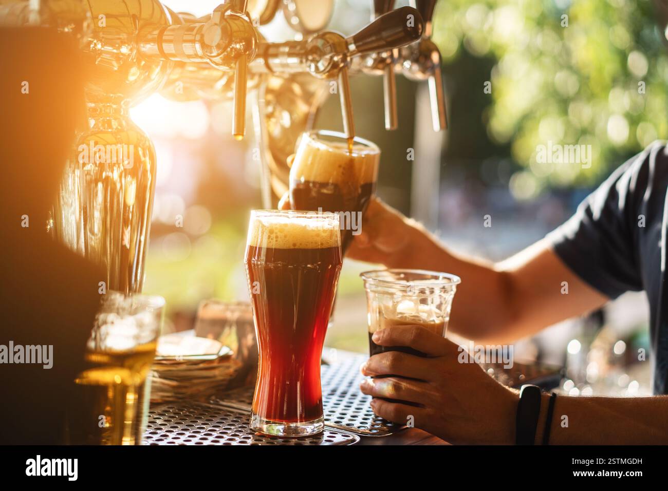 Beer pours glass hi-res stock photography and images - Alamy