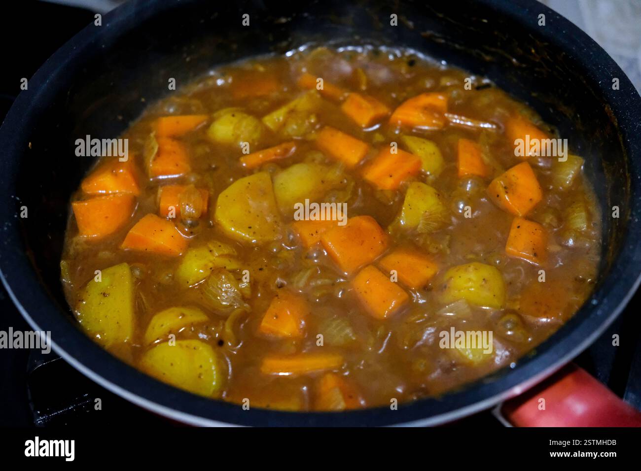 Cooking japanese chicken curry, homemade food Stock Photo - Alamy