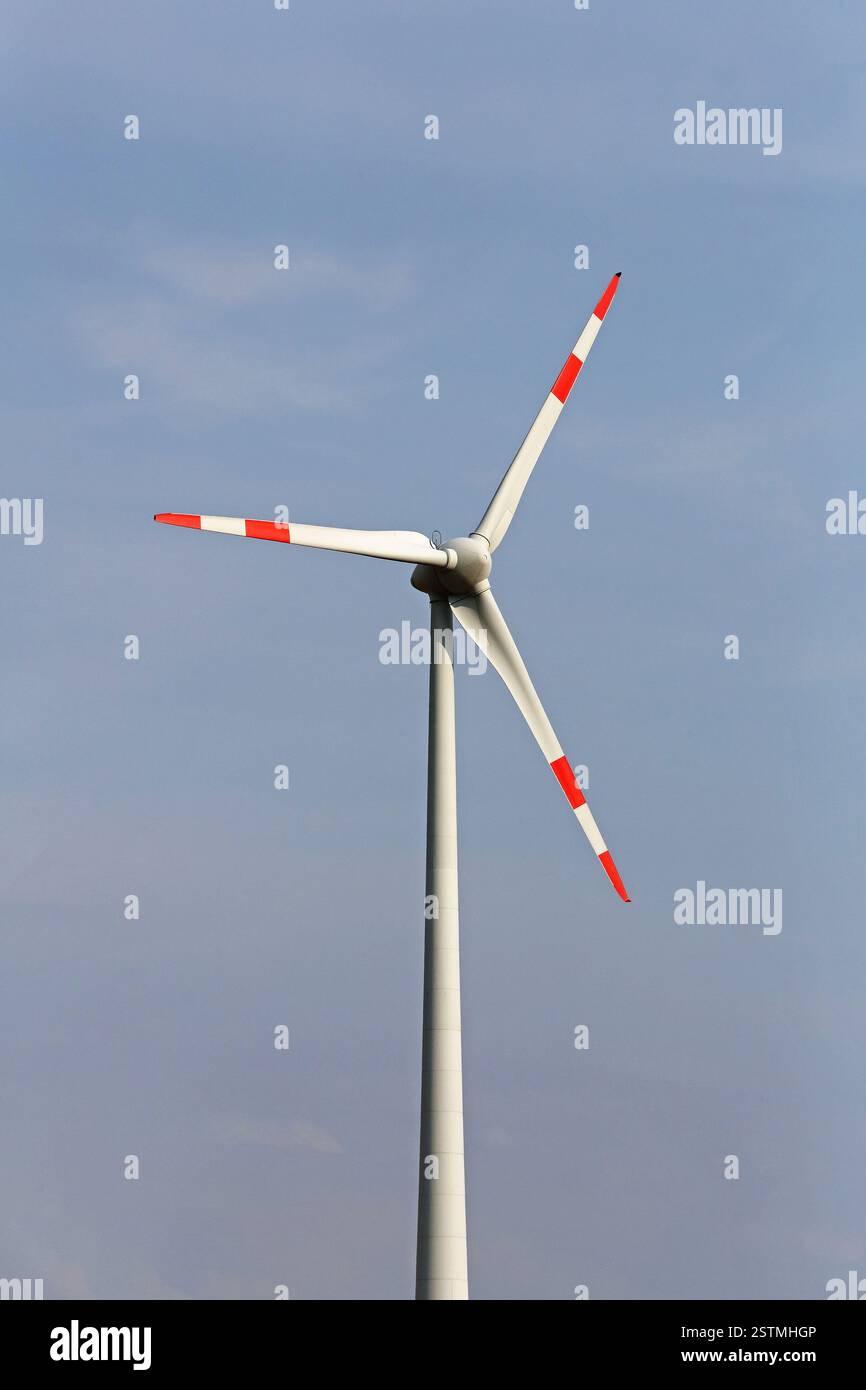 Turning wind turbine hi-res stock photography and images - Alamy
