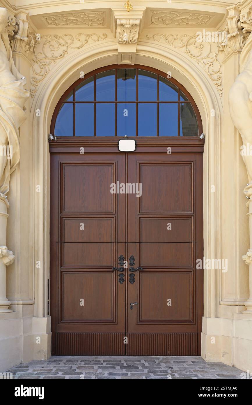 Wooden arch door building entrance vienna hi-res stock photography and ...