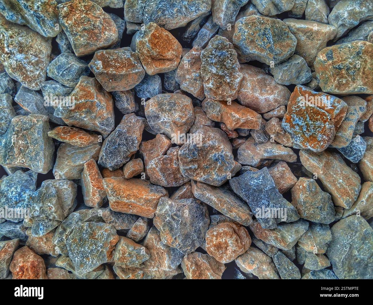 Pebble rocks grey white colours hi-res stock photography and images - Alamy