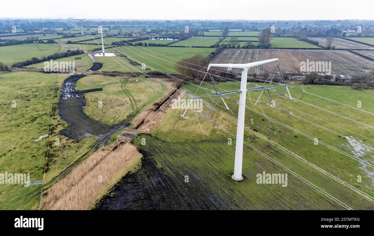 The new 'T' style electricity pylon capable of carrying high-voltage ...