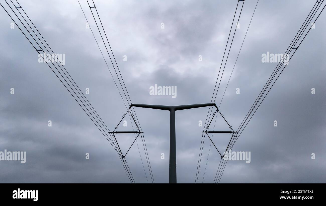 The new 'T' style electricity pylon capable of carrying high-voltage ...