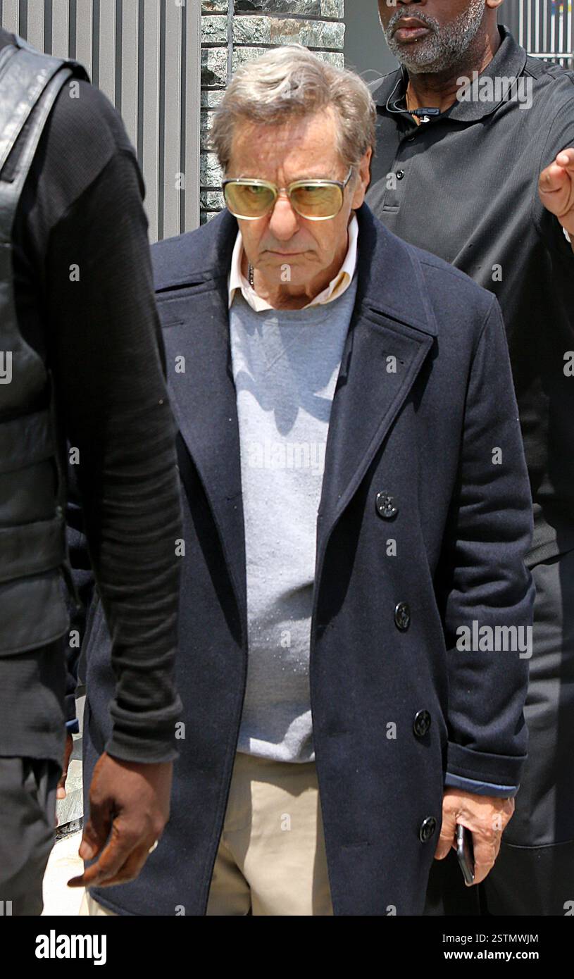AL Pacino plays disgraced college football coach Joe Paterno on the set ...