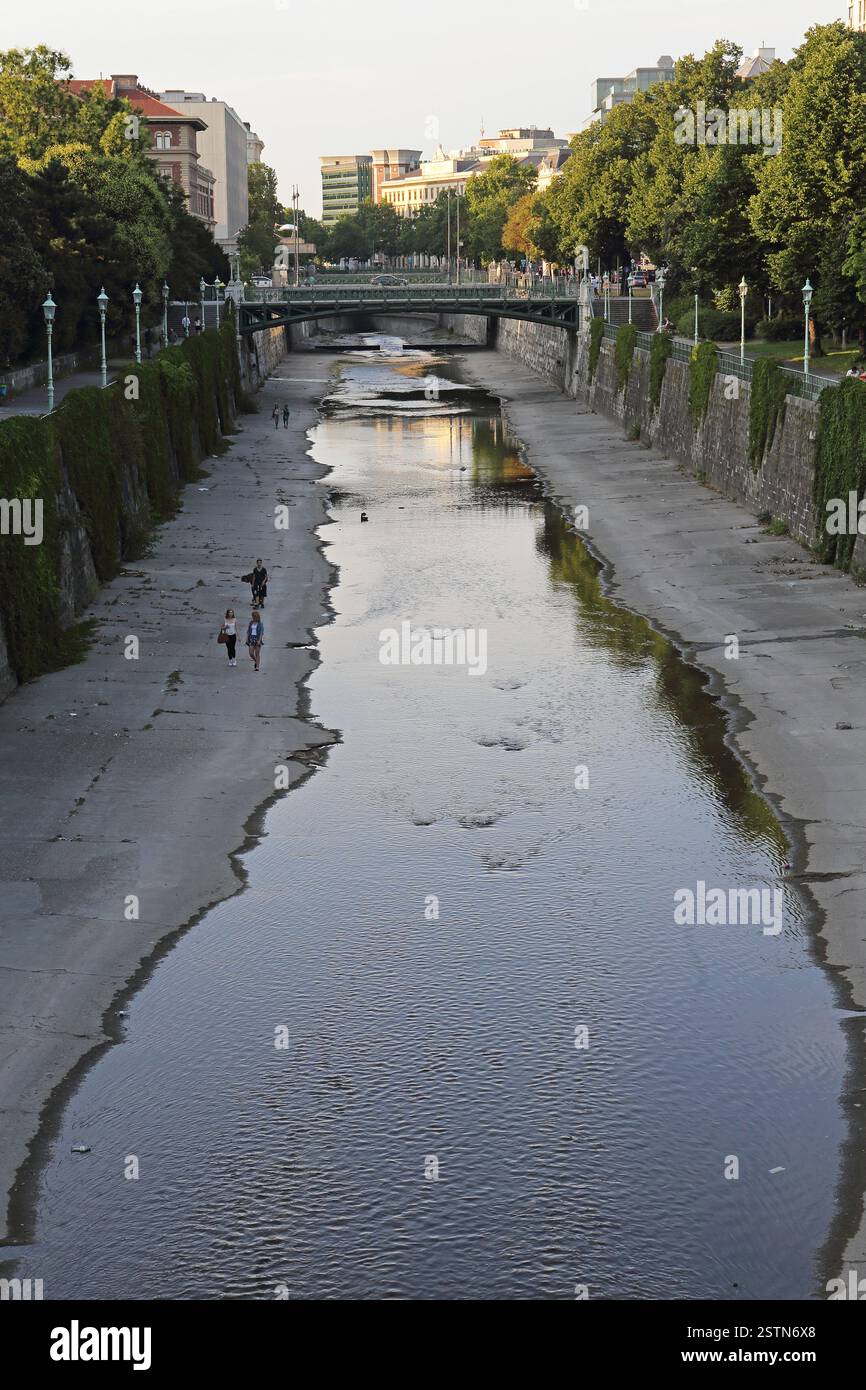 Wien city river hi-res stock photography and images - Alamy