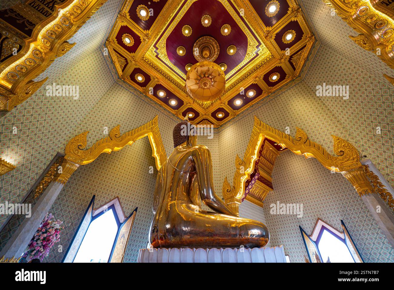 The world's largest golden seated Buddha five metres in height and ...