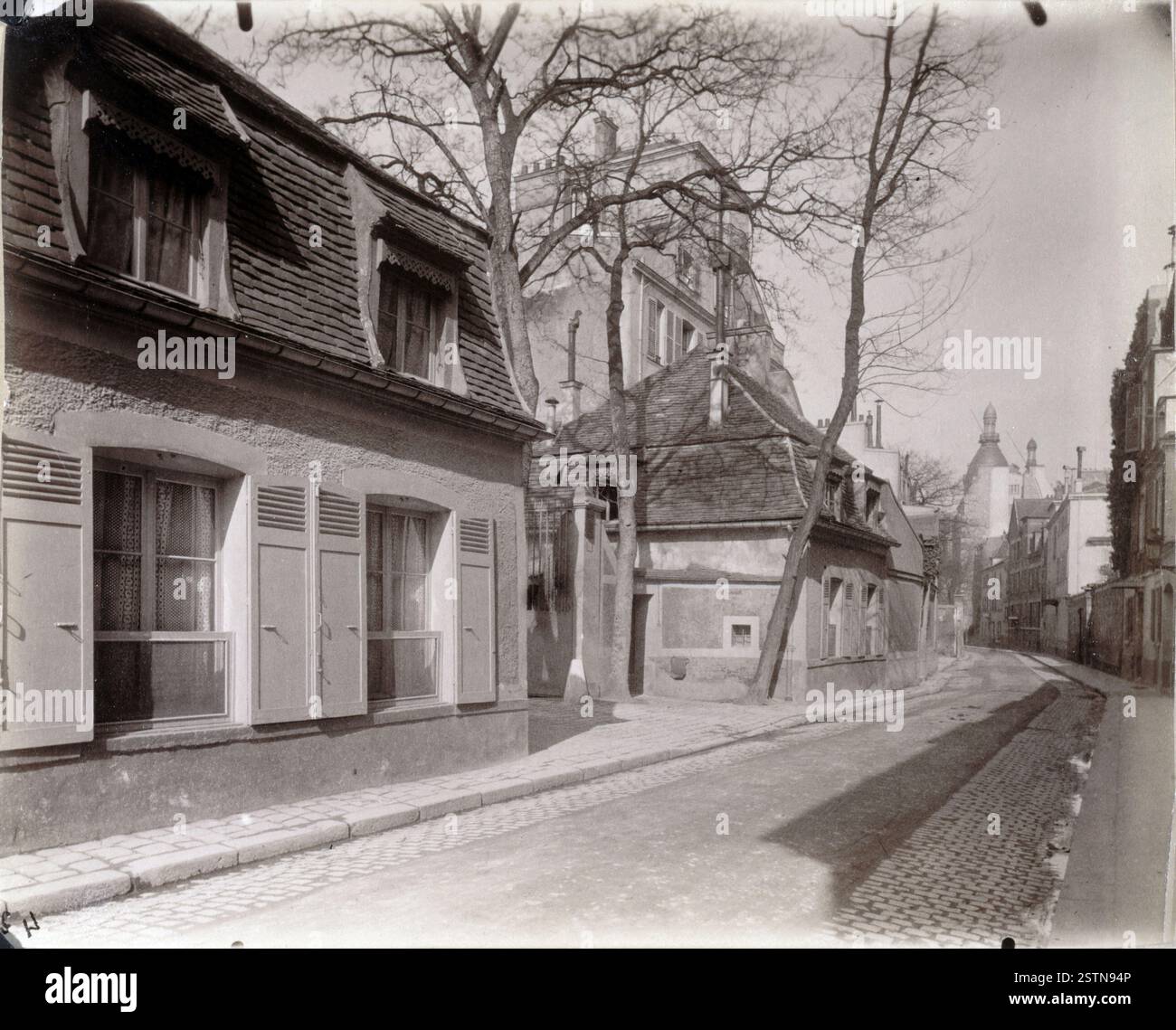 Photograph by Eugène Atget, acquired on 01 March 1952, depicting an ...