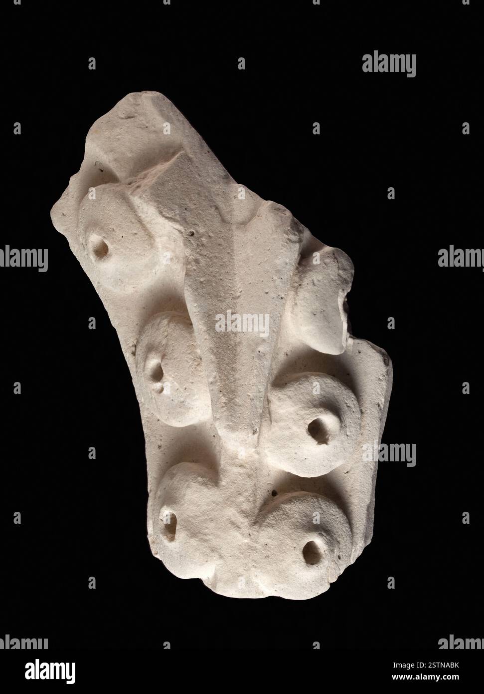 Another view of the same decoration of perforated flat spheres ...