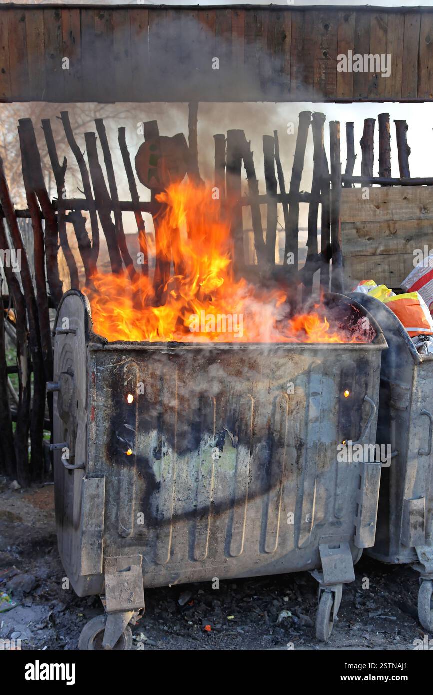 Dumpster fire hi-res stock photography and images - Alamy