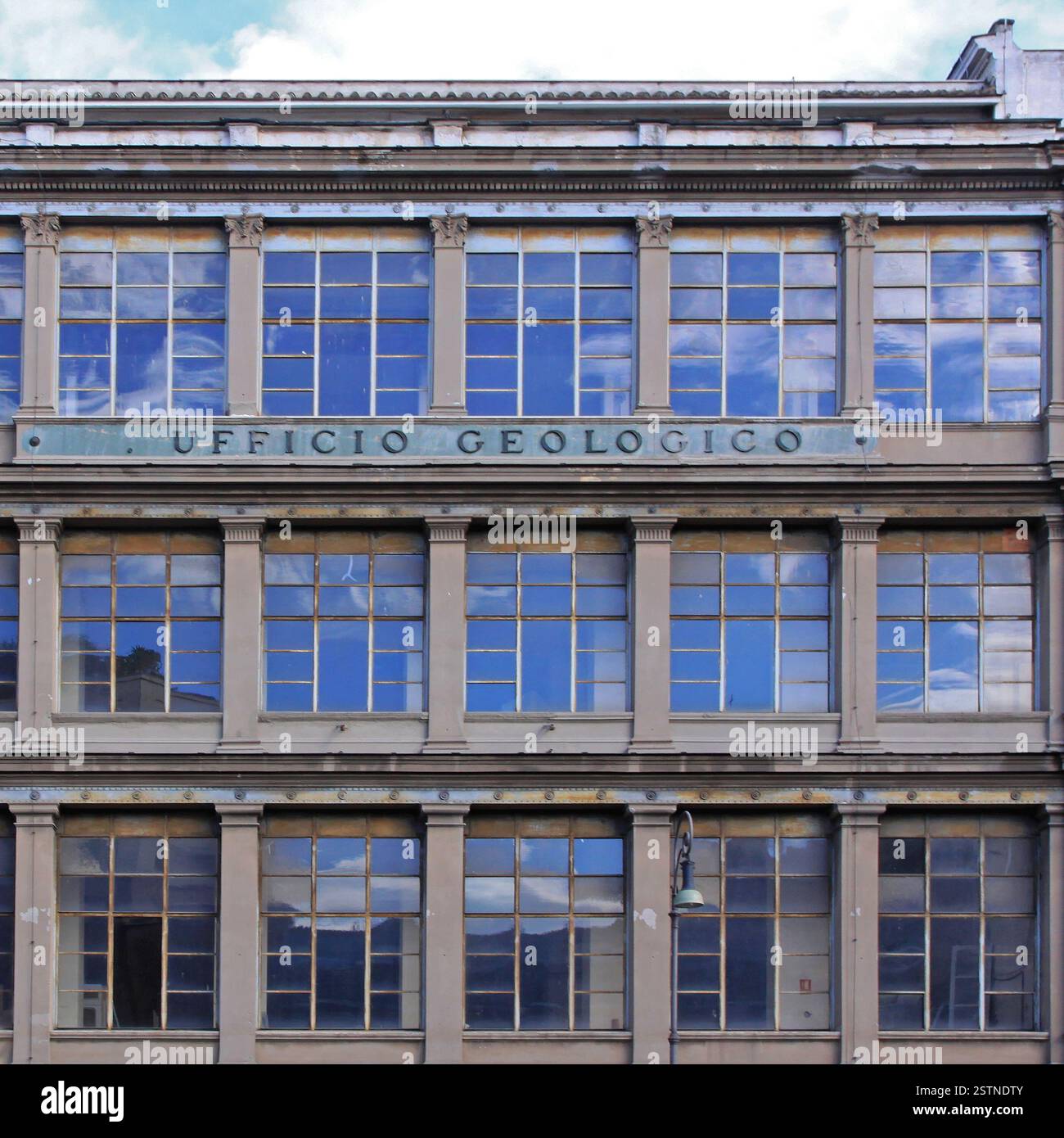 Rome office hi-res stock photography and images - Alamy