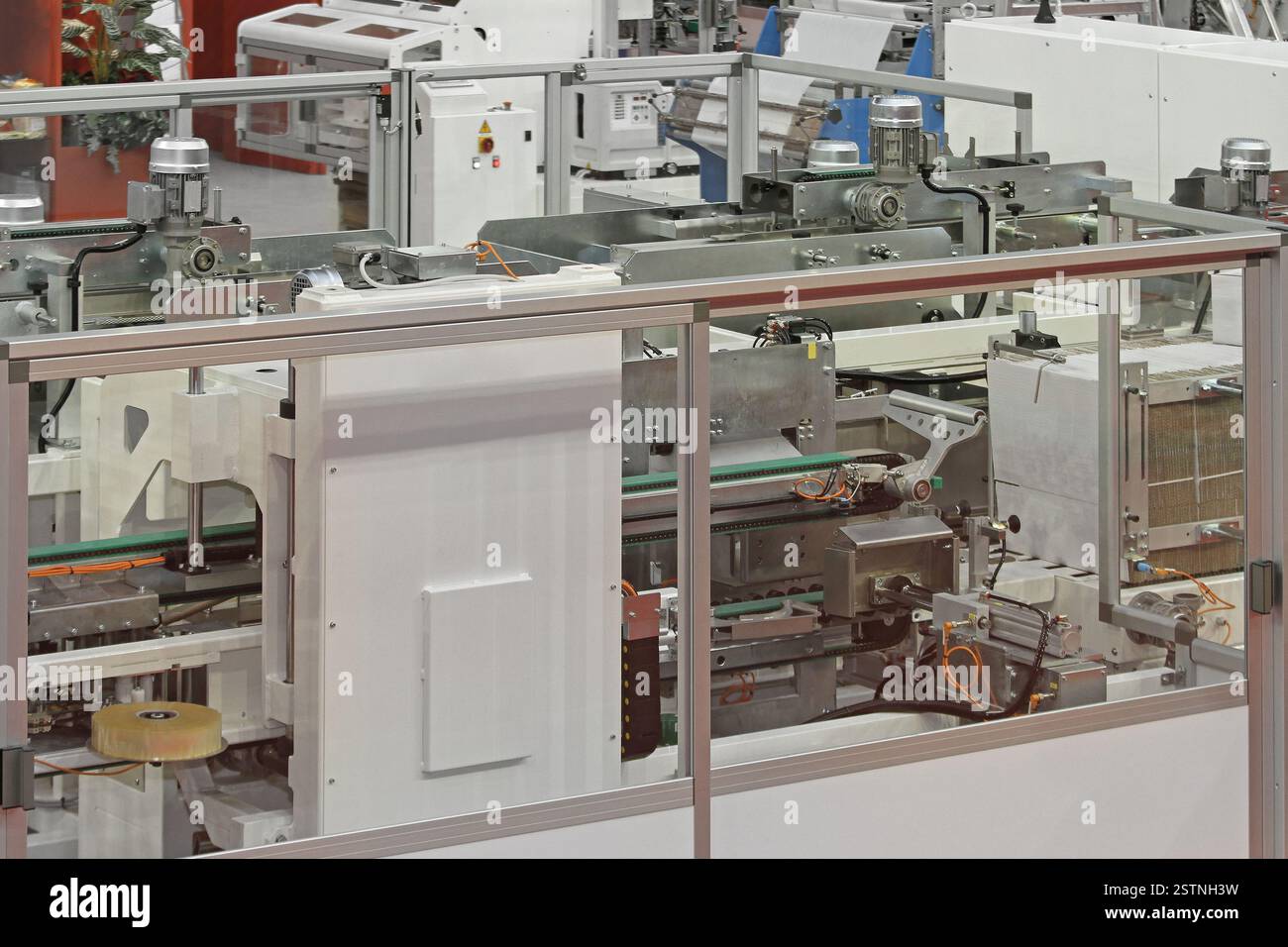 Carton Packing Machinery Stock Photo - Alamy
