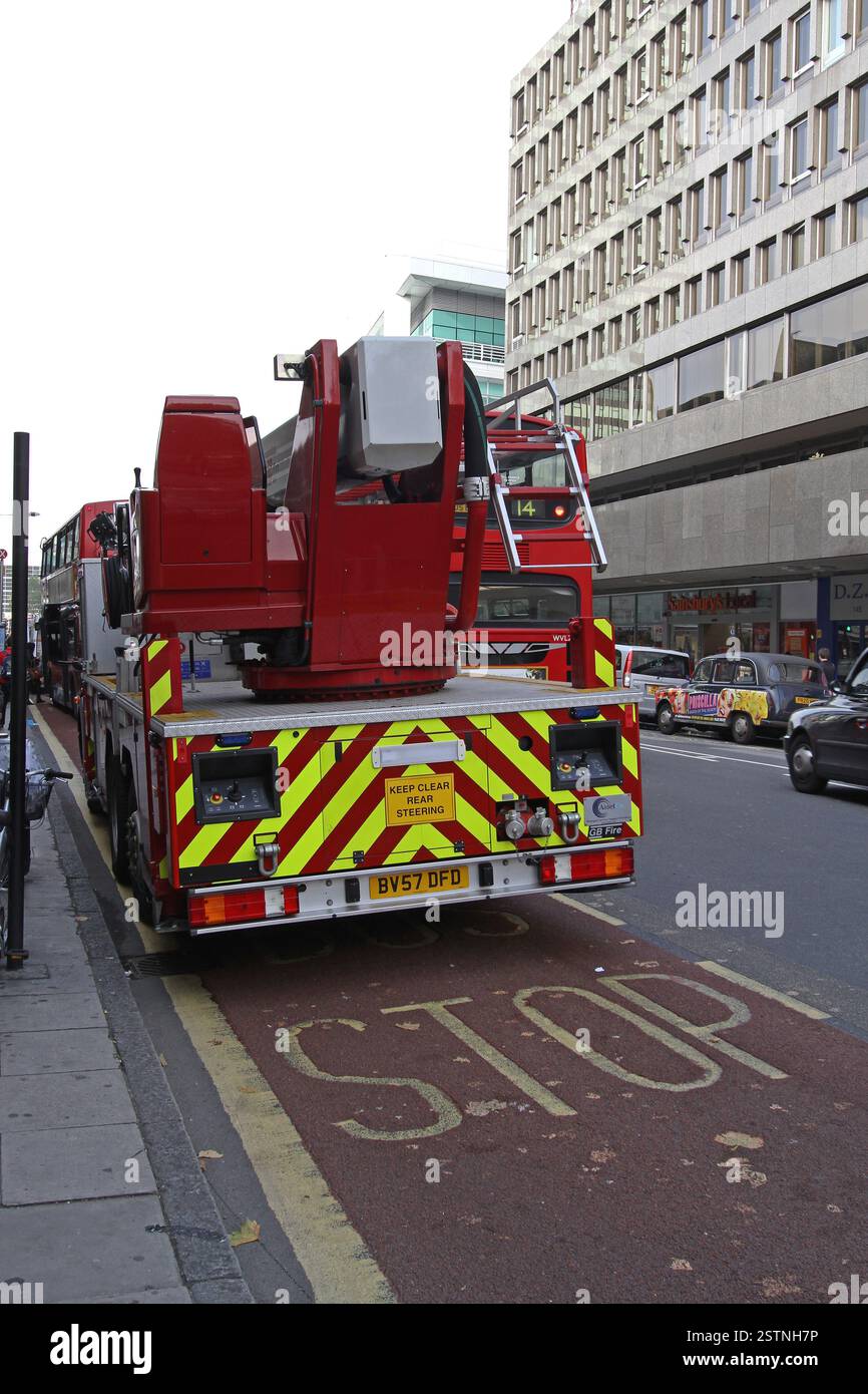 Ladder Truck London Stock Photo - Alamy