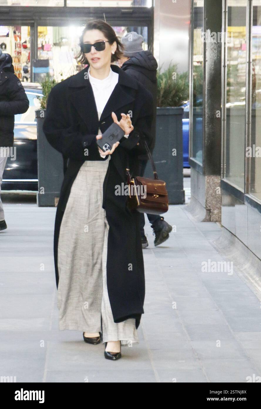 New York, NY, USA. 18th Feb, 2025. Lizzy Caplan seen in New York City ...