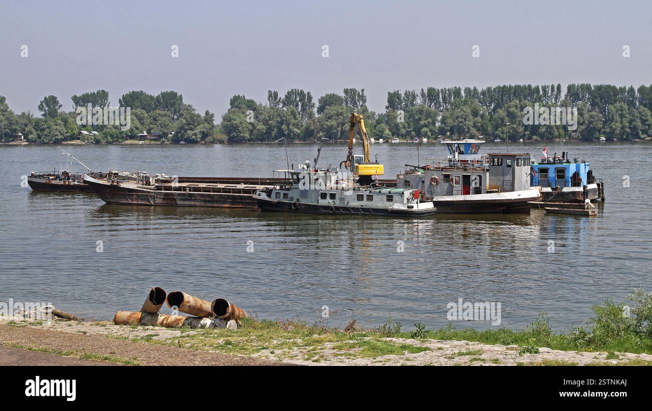 Tugboat River Barge Stock Photo - Alamy
