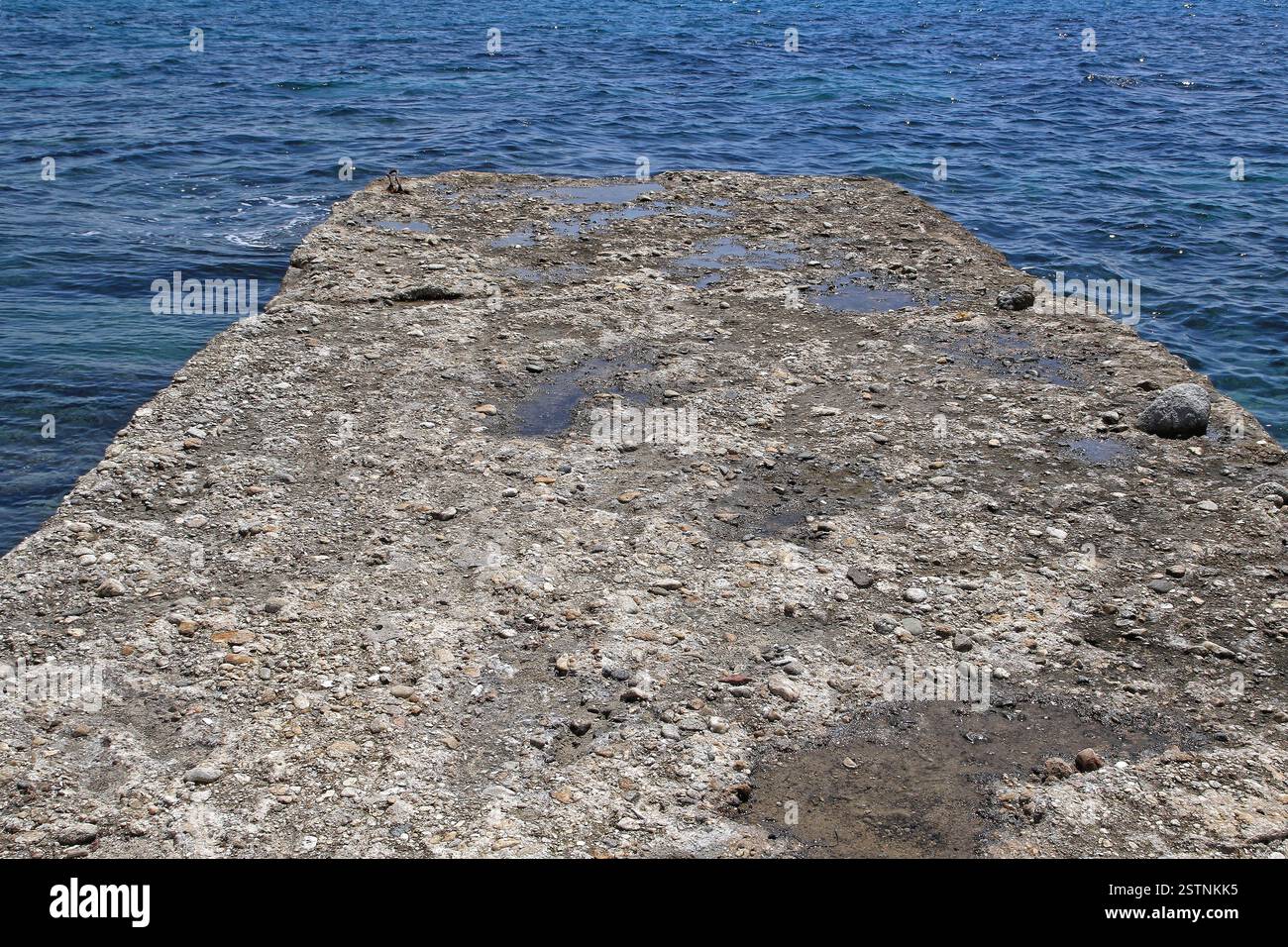 Stone pier hi-res stock photography and images - Alamy