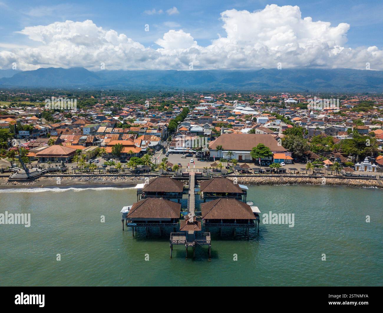 Aerial view pier in town hi-res stock photography and images - Alamy
