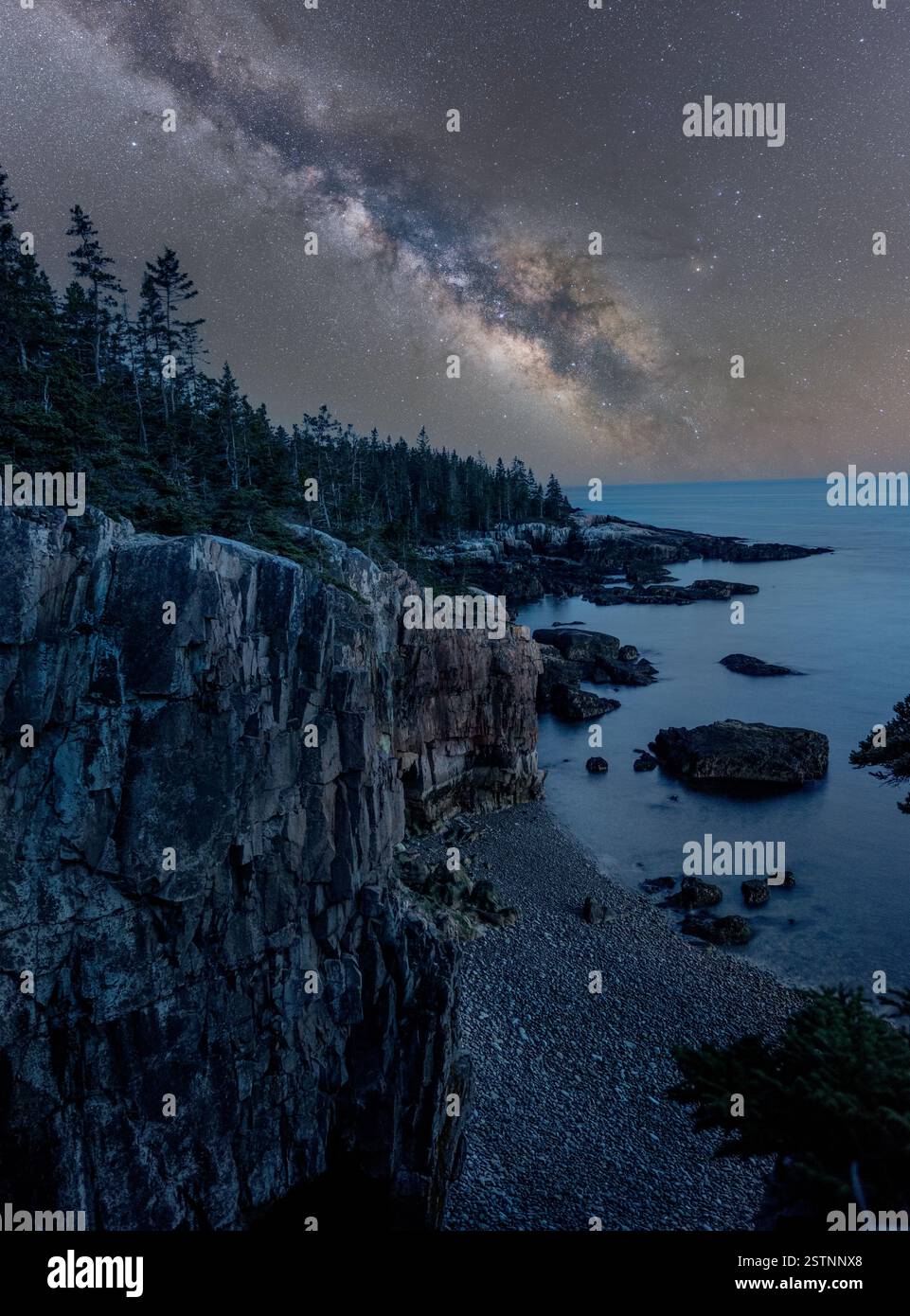 Milky Way Over Cliffs In Acadia National Park, Maine Stock Photo - Alamy