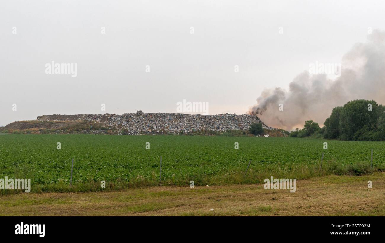 Garbage Smoke Fire Stock Photo - Alamy