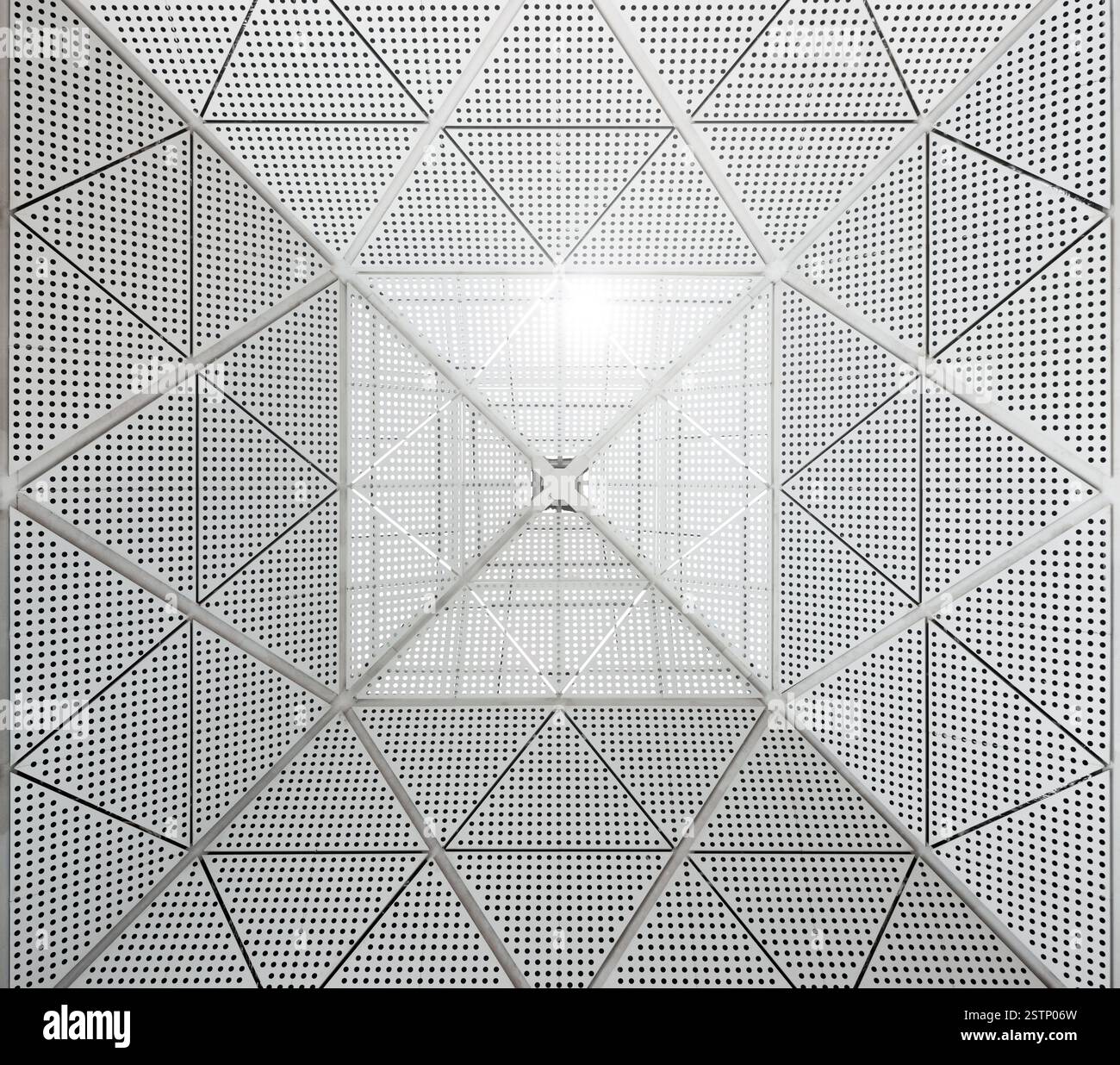 Diamond pattern ceiling hi-res stock photography and images - Alamy
