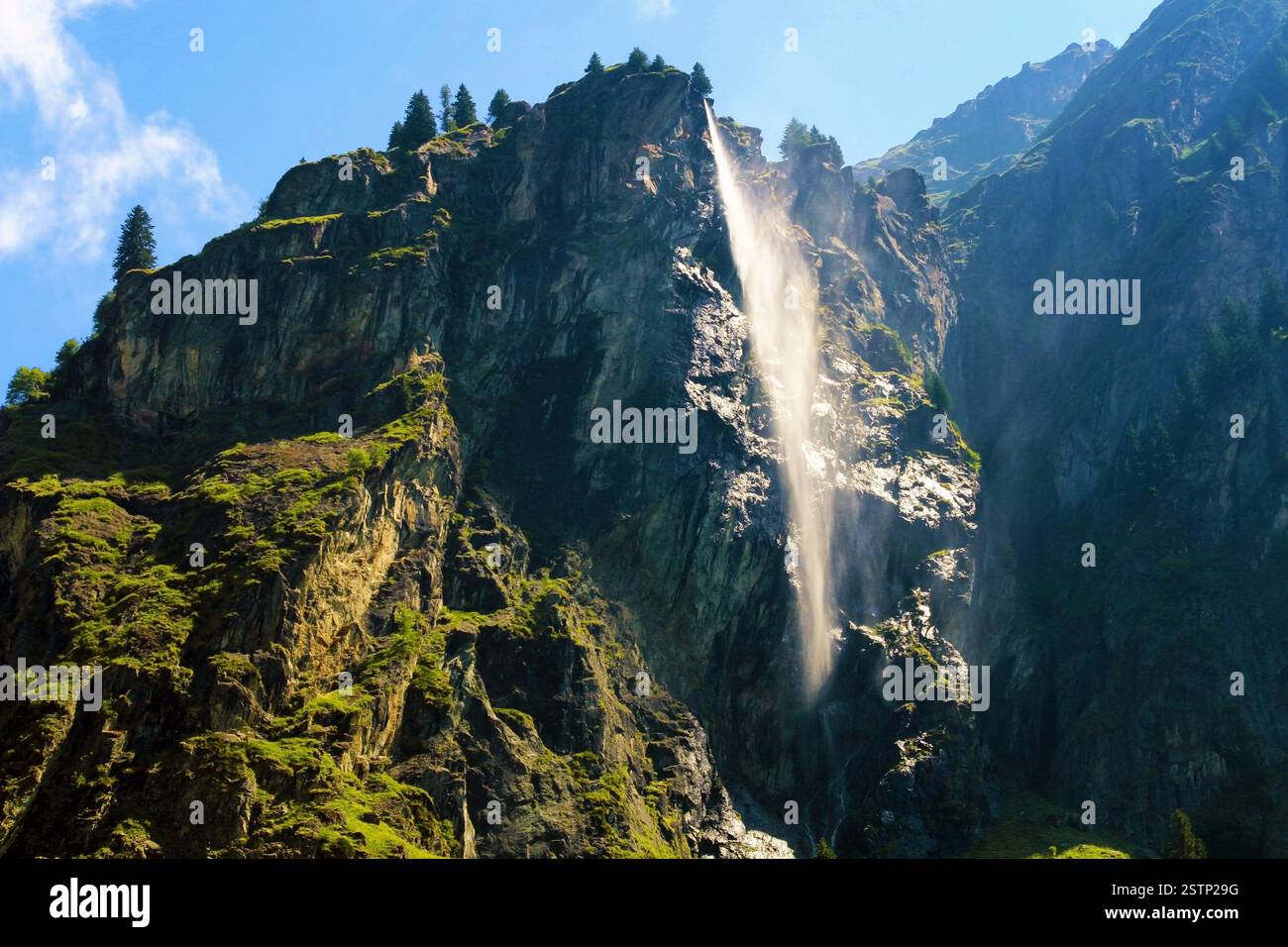 Waterfall water italy hi-res stock photography and images - Alamy