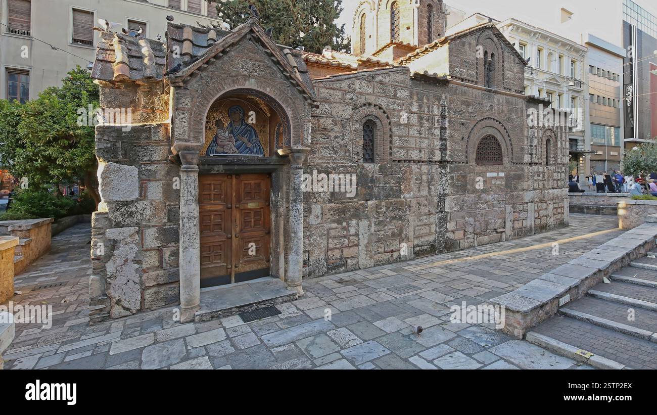 Panaghia kapnikarea church at ermou street in athens hi-res stock ...