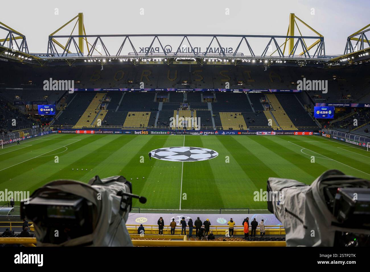 Dortmund, Deutschland. 19th Feb, 2025. Dortmund on February 19, 2025 Uefa Champions League ...