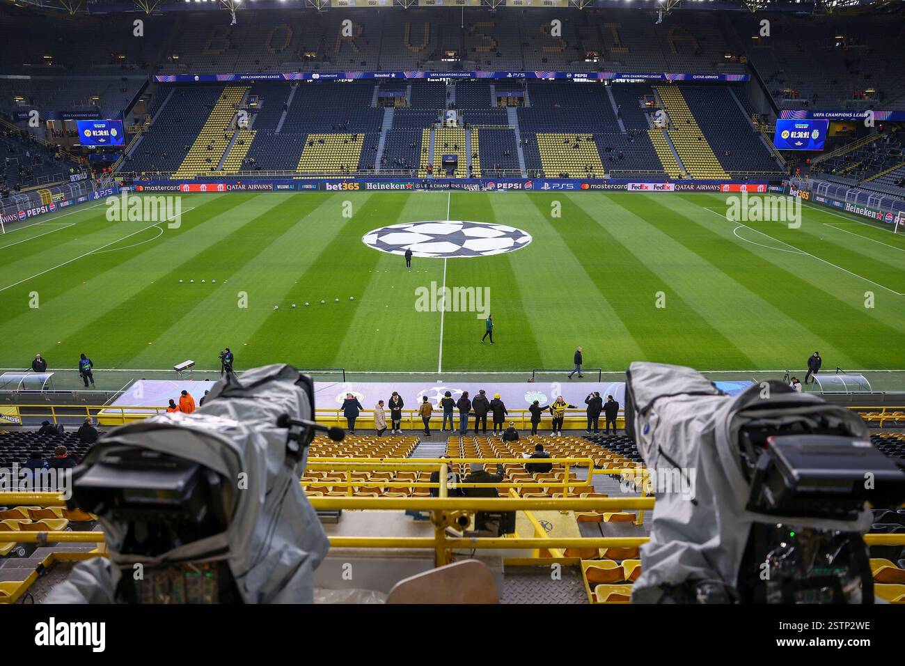 Dortmund, Deutschland. 19th Feb, 2025. Dortmund on February 19, 2025 Uefa Champions League ...