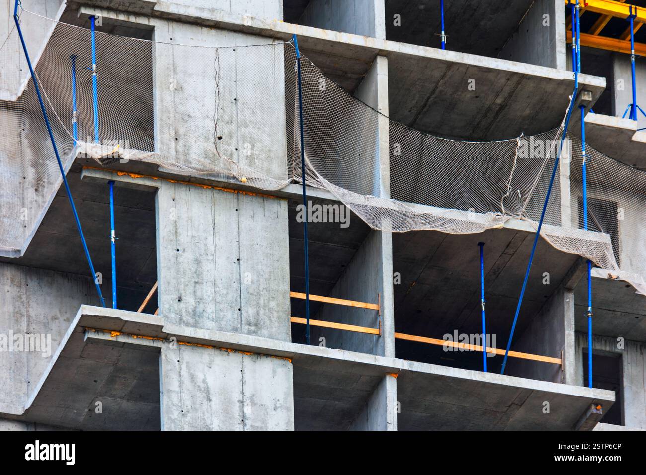 Detail of erecting monolith building hi-res stock photography and ...