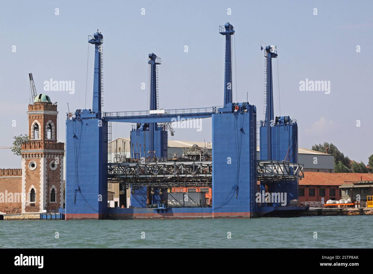 Dock Platform Shipyard Stock Photo - Alamy