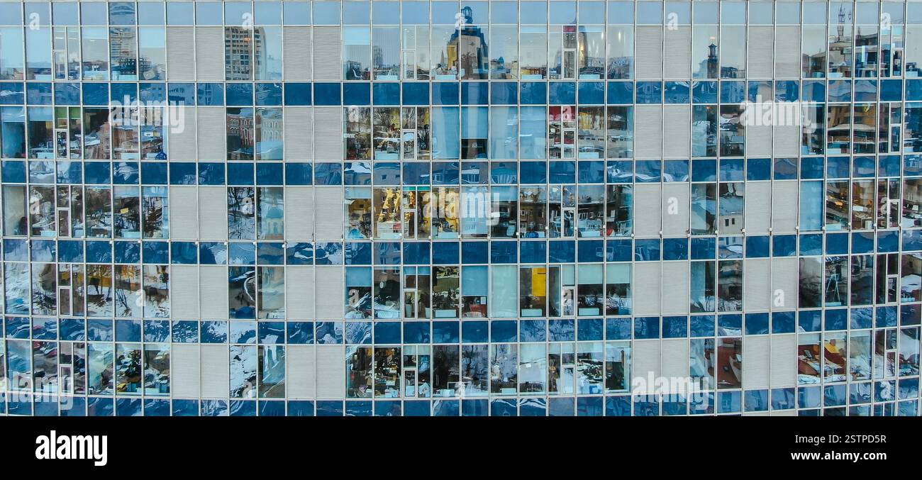 Reflection building on street hi-res stock photography and images - Alamy