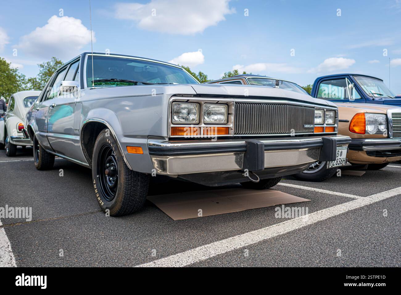 Compact car design hi-res stock photography and images - Alamy