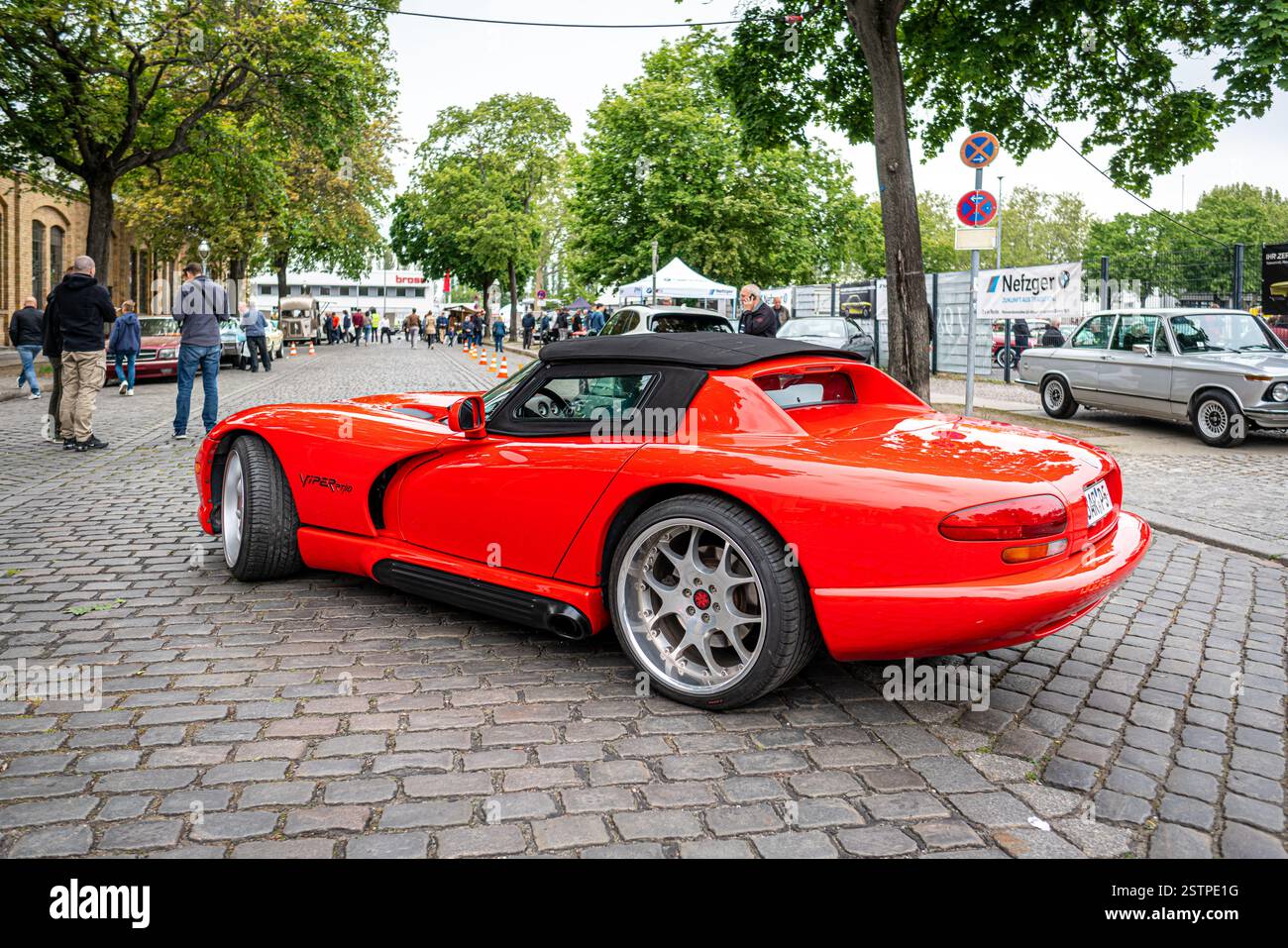 Sports car Dodge Viper RT/10 Roadster (First generation Stock Photo - Alamy