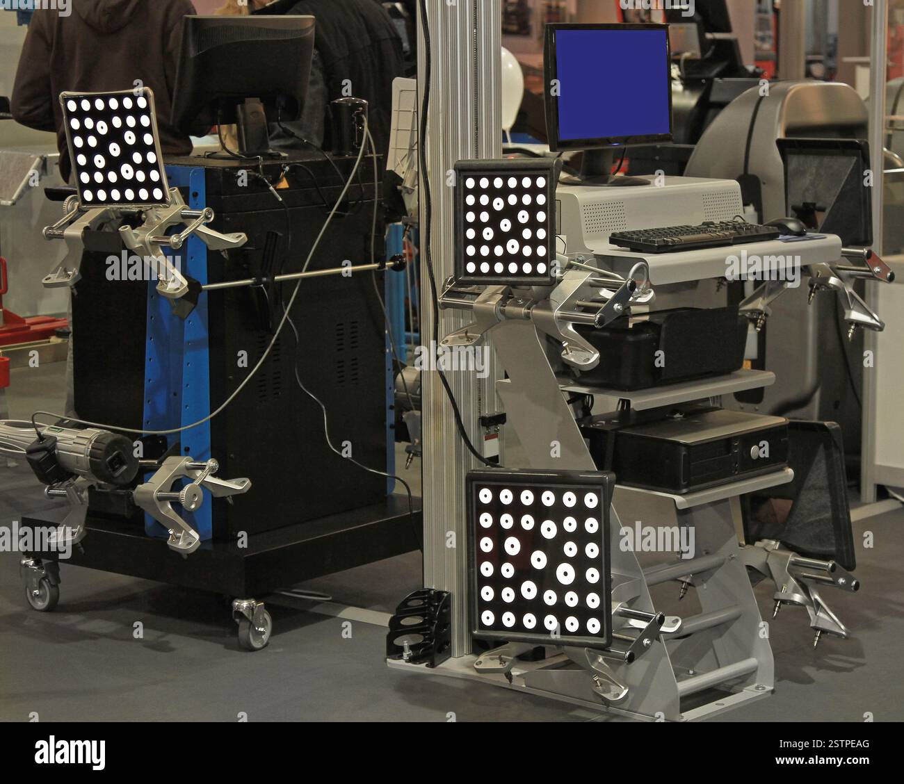 Alignment tools hi-res stock photography and images - Alamy