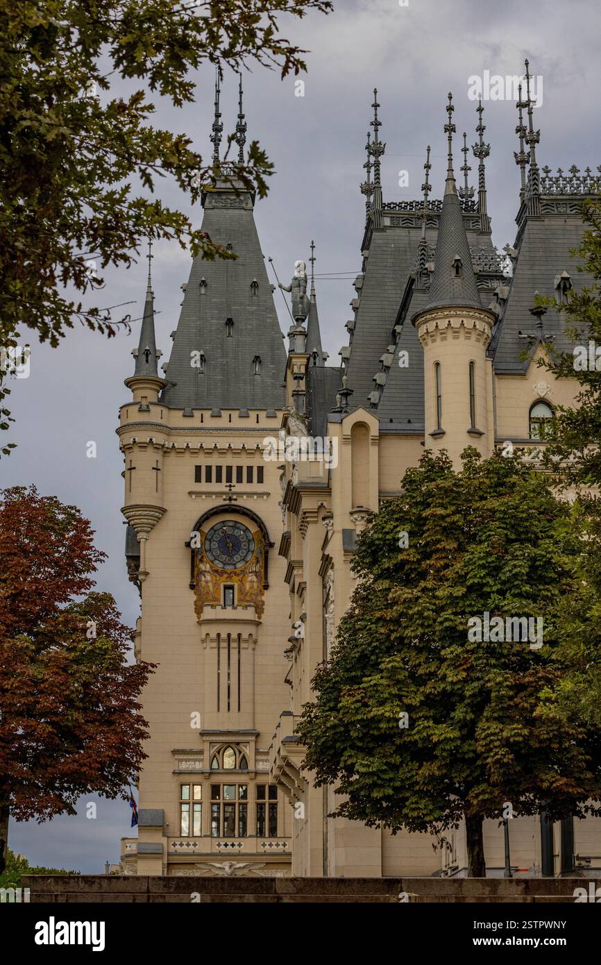 The Palace of Culture Iasi, Romania, an architectural masterpiece ...