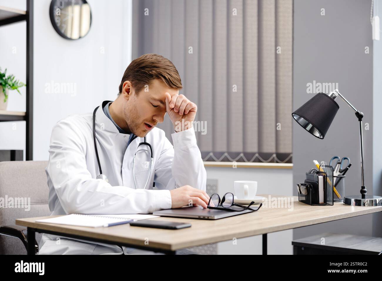 Physician fatigue hi-res stock photography and images - Alamy