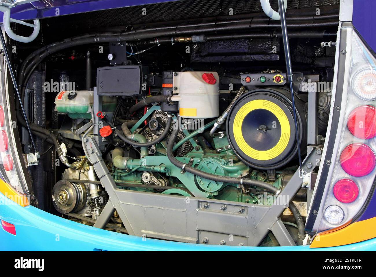 Big block engine hi-res stock photography and images - Alamy