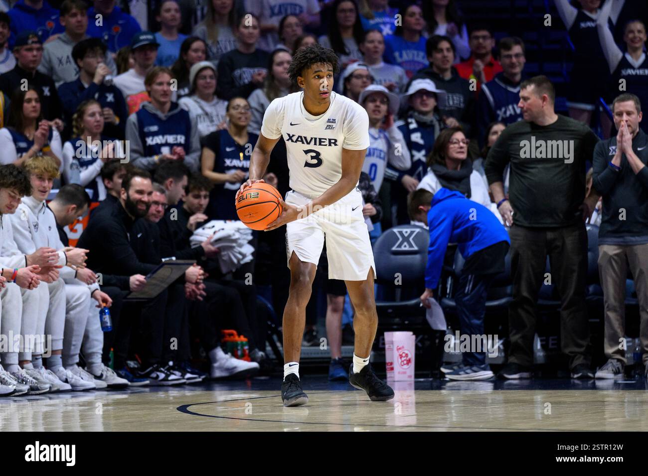 CINCINNATI, OH - FEBRUARY 18: Xavier Musketeers guard Dailyn Swain (3 ...