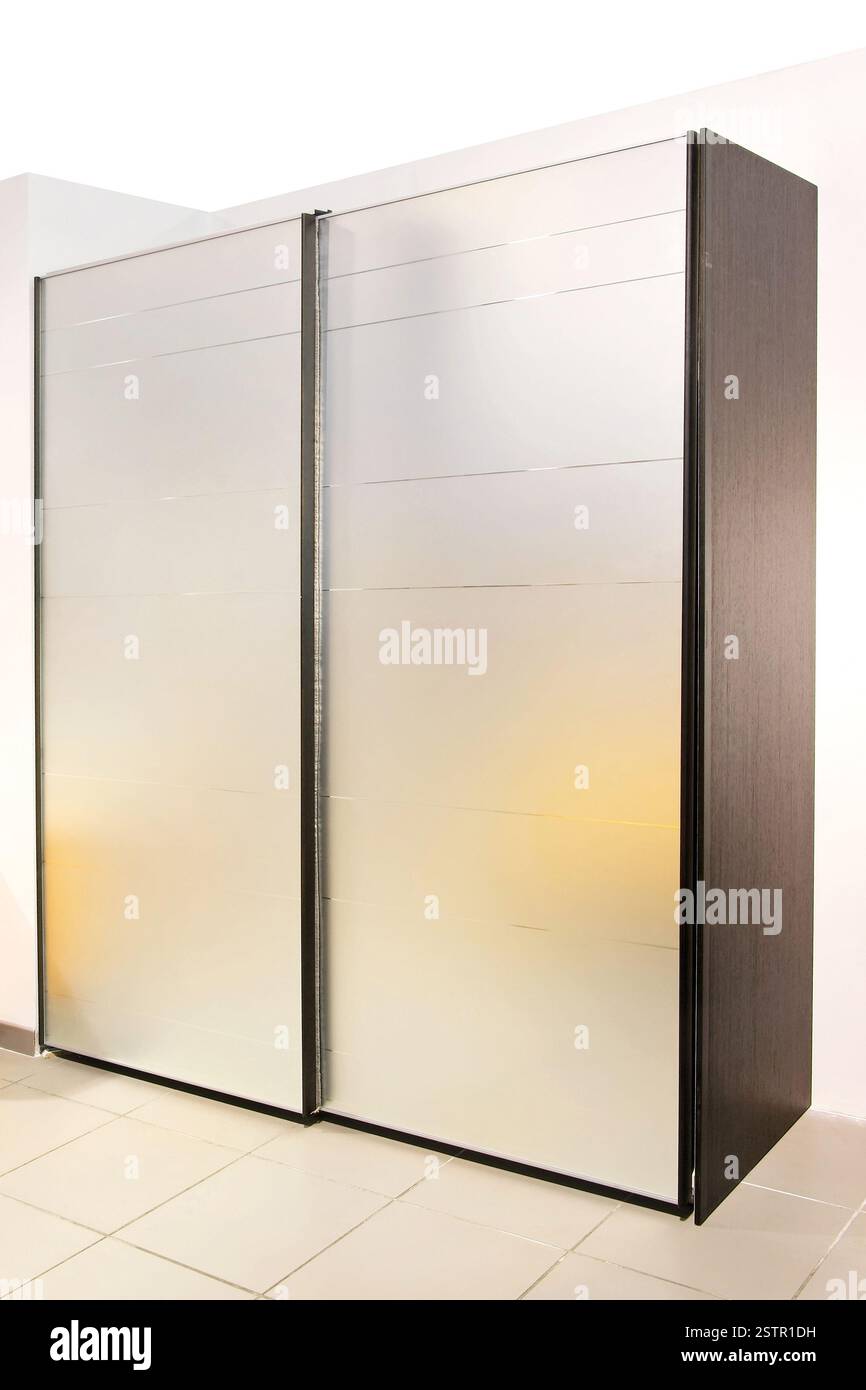 Indoor silver hi-res stock photography and images - Alamy