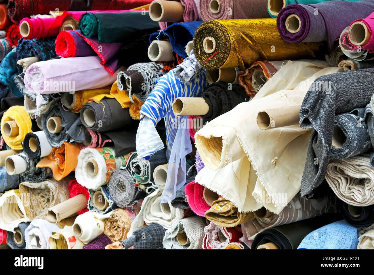 Materials industry hi-res stock photography and images - Alamy