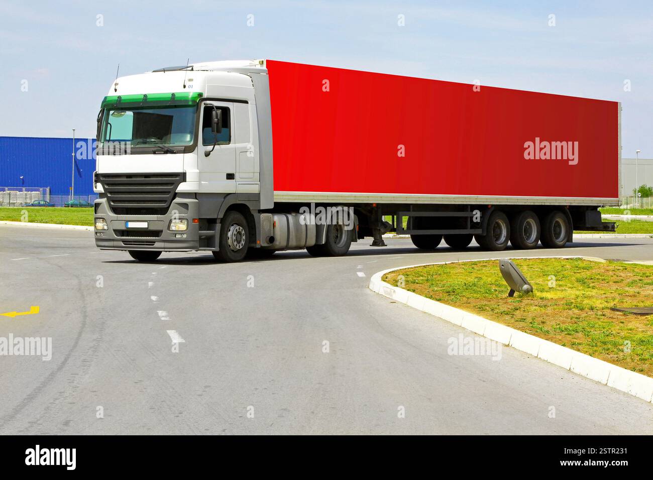 Side view of long red semi lorry hi-res stock photography and images ...