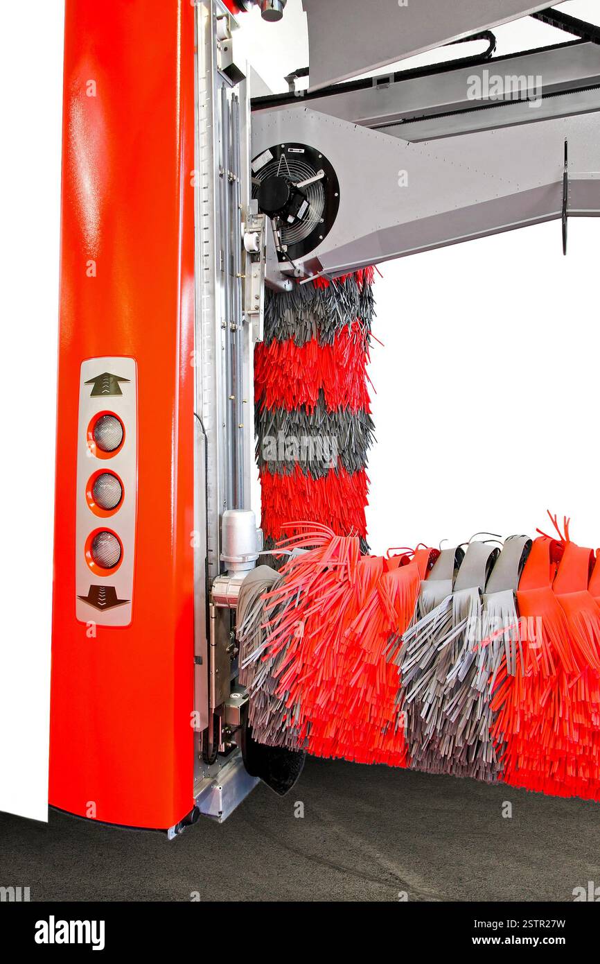 Automated car wash machine cleaning hi-res stock photography and images ...