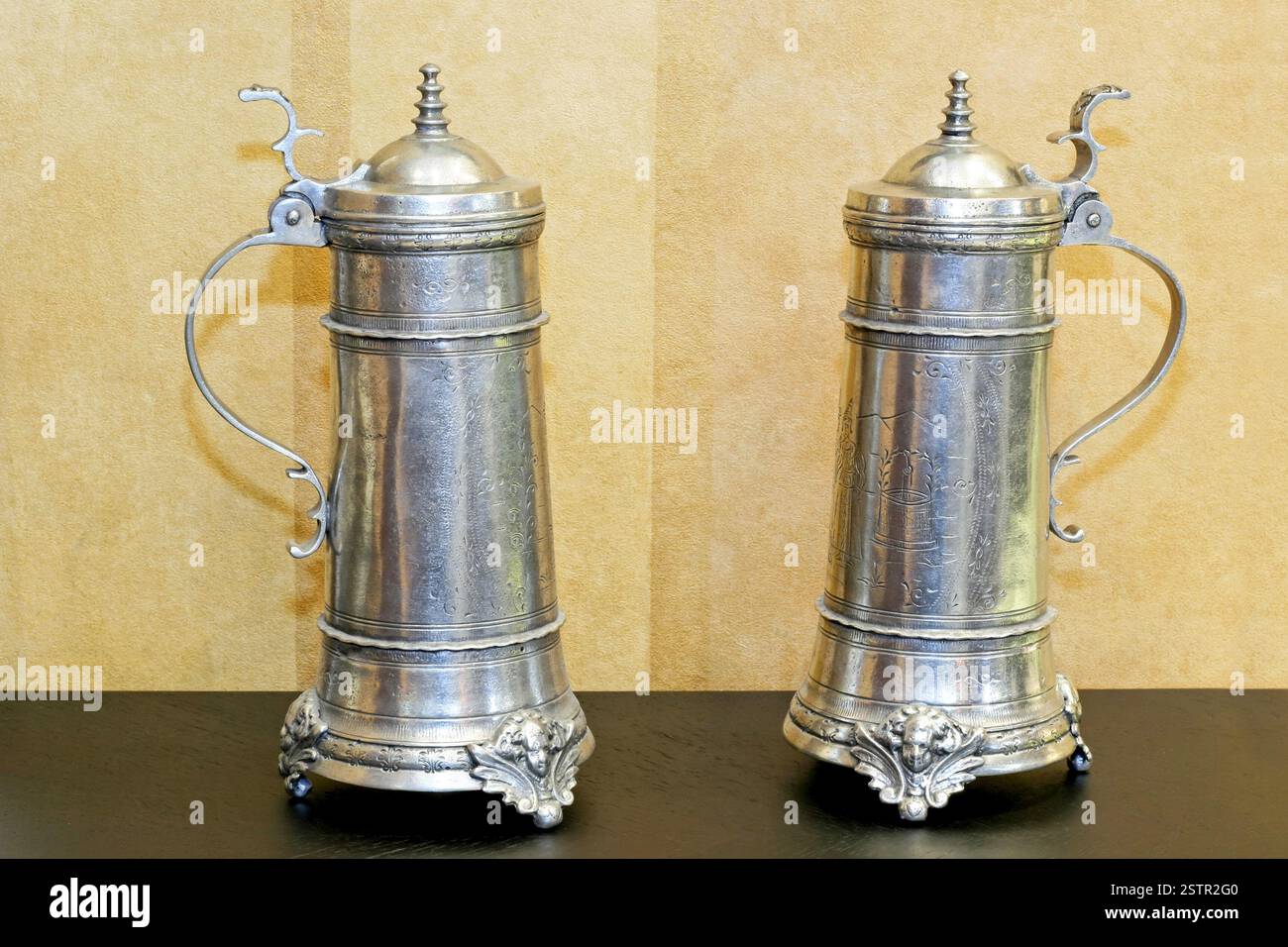 Ancient mug hi-res stock photography and images - Alamy