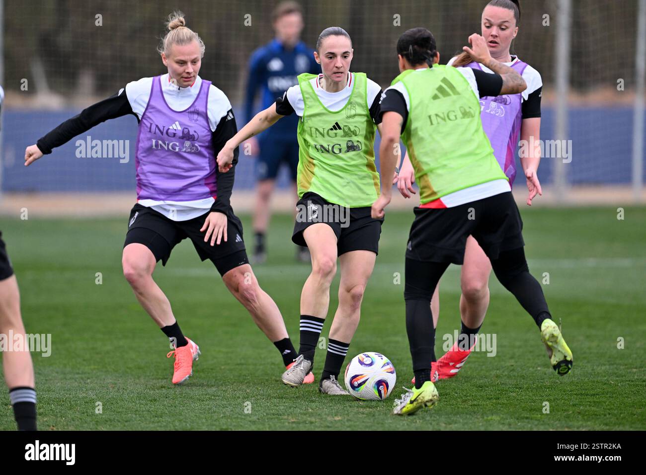 Valencia, Spain. 19th Feb, 2025. Ella Van Kerkhoven (2) of Belgium ...