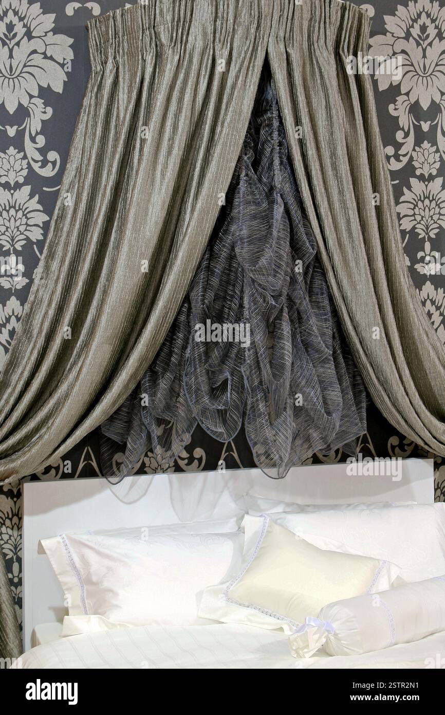 Grey house marquee hi-res stock photography and images - Alamy