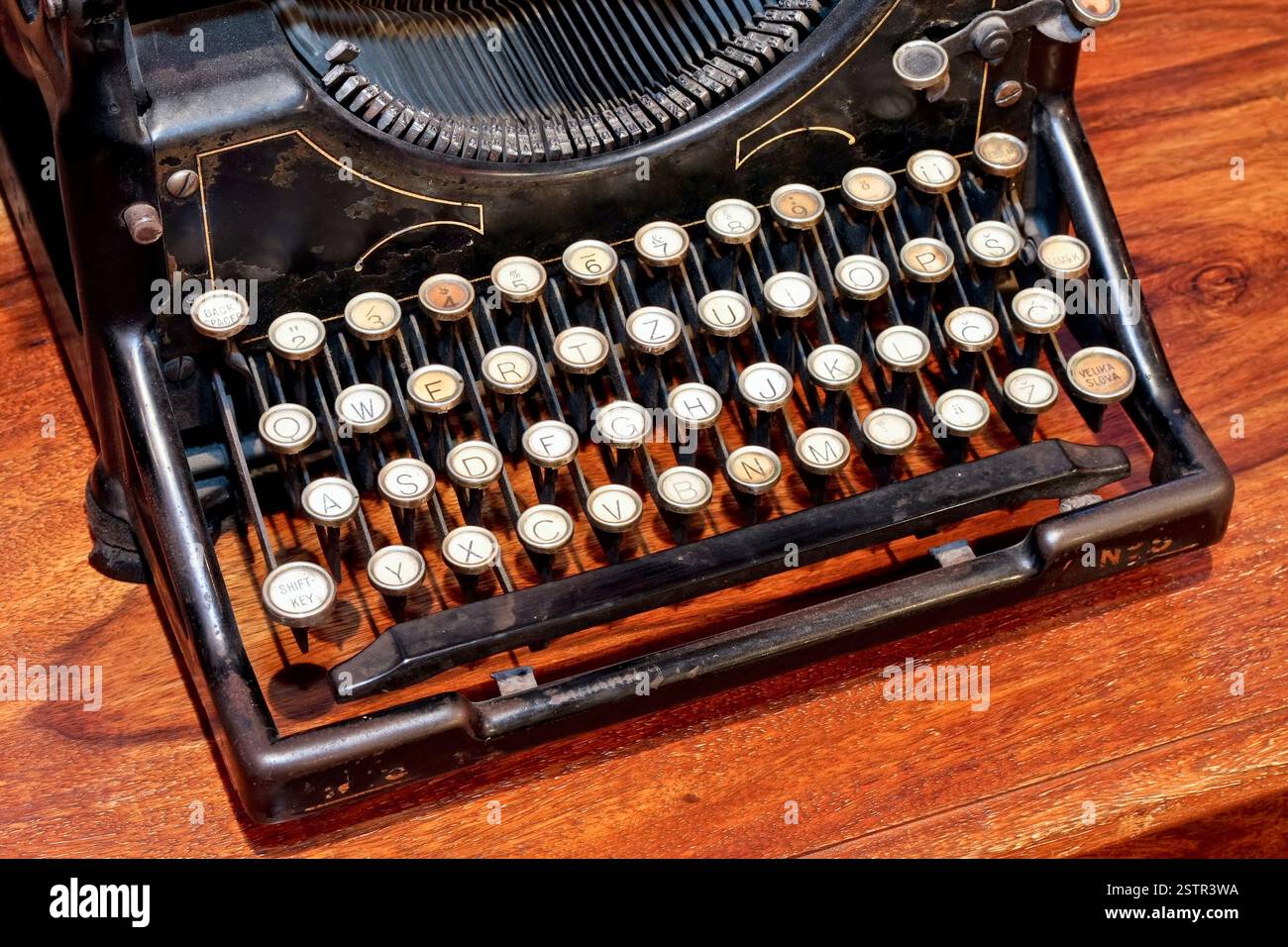 Angle tab hi-res stock photography and images - Alamy